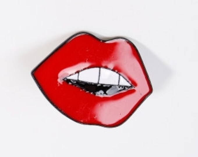 Red Lips / Mouth Enamel Lapel Pin Tie Tac - Etsy