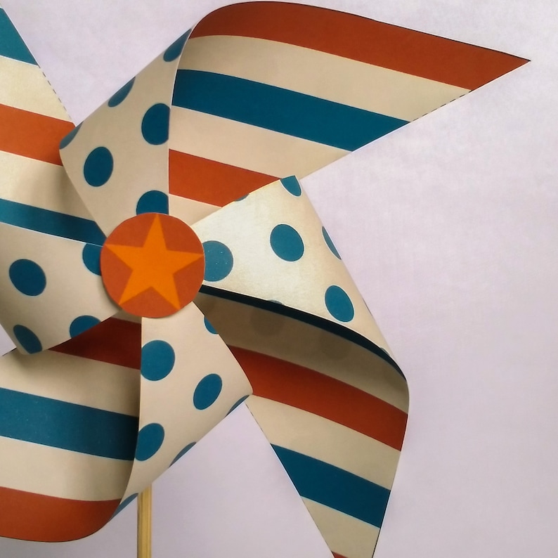 PRINTABLE DECORATIVE PINWHEELS for "circus" Party, Diy Printable ...