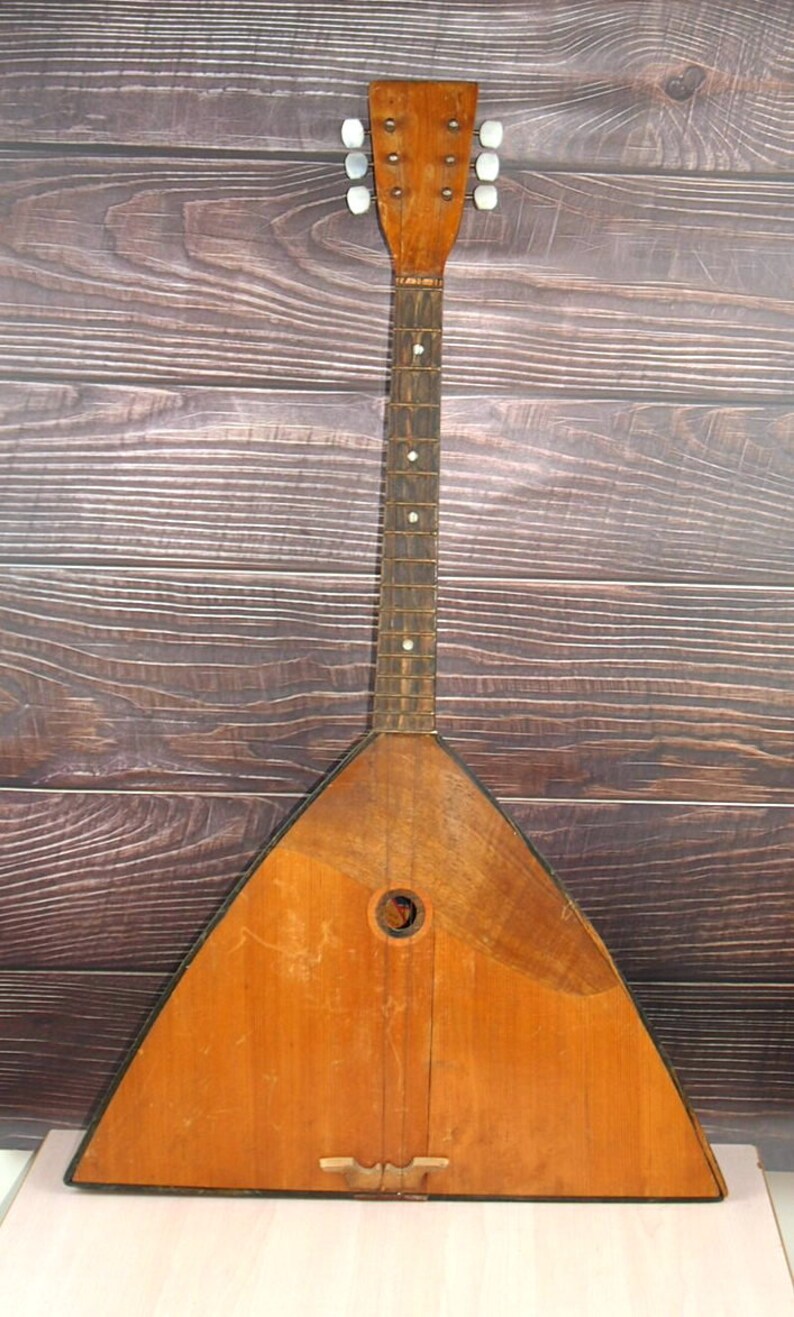 Vintage Ukrainian National Balalaika PRIMAChernigov factory 6 | Etsy