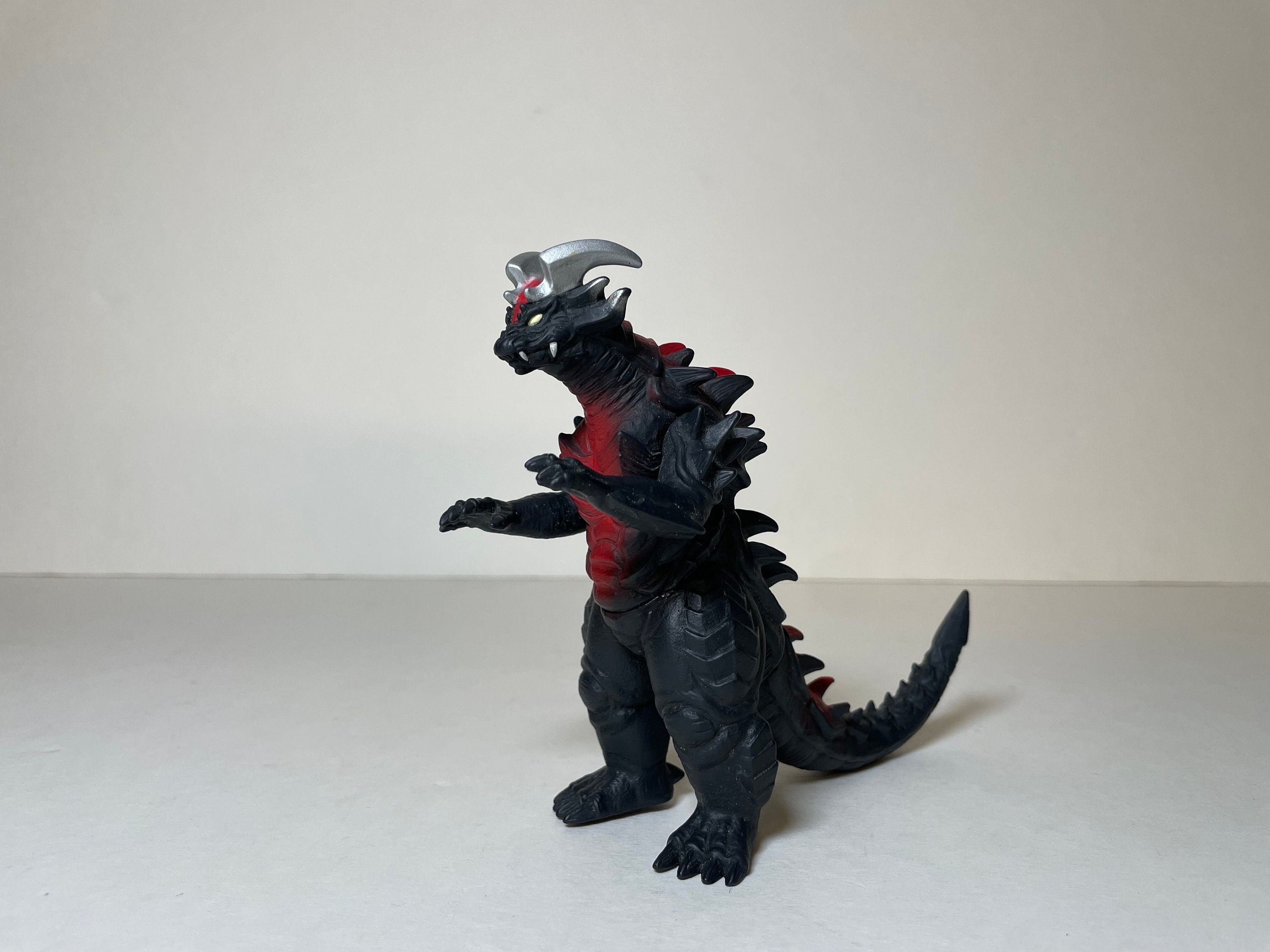 Hellberos Ultra Monster Kaiju ultraman 5.5 Sofubi - Etsy
