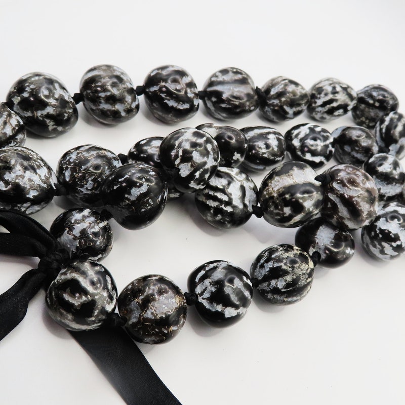 Kukui Beads - Etsy