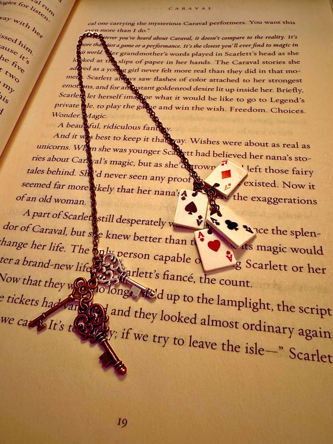 Caraval Inspired Brass and Gold Chain Bookmarks - Etsy