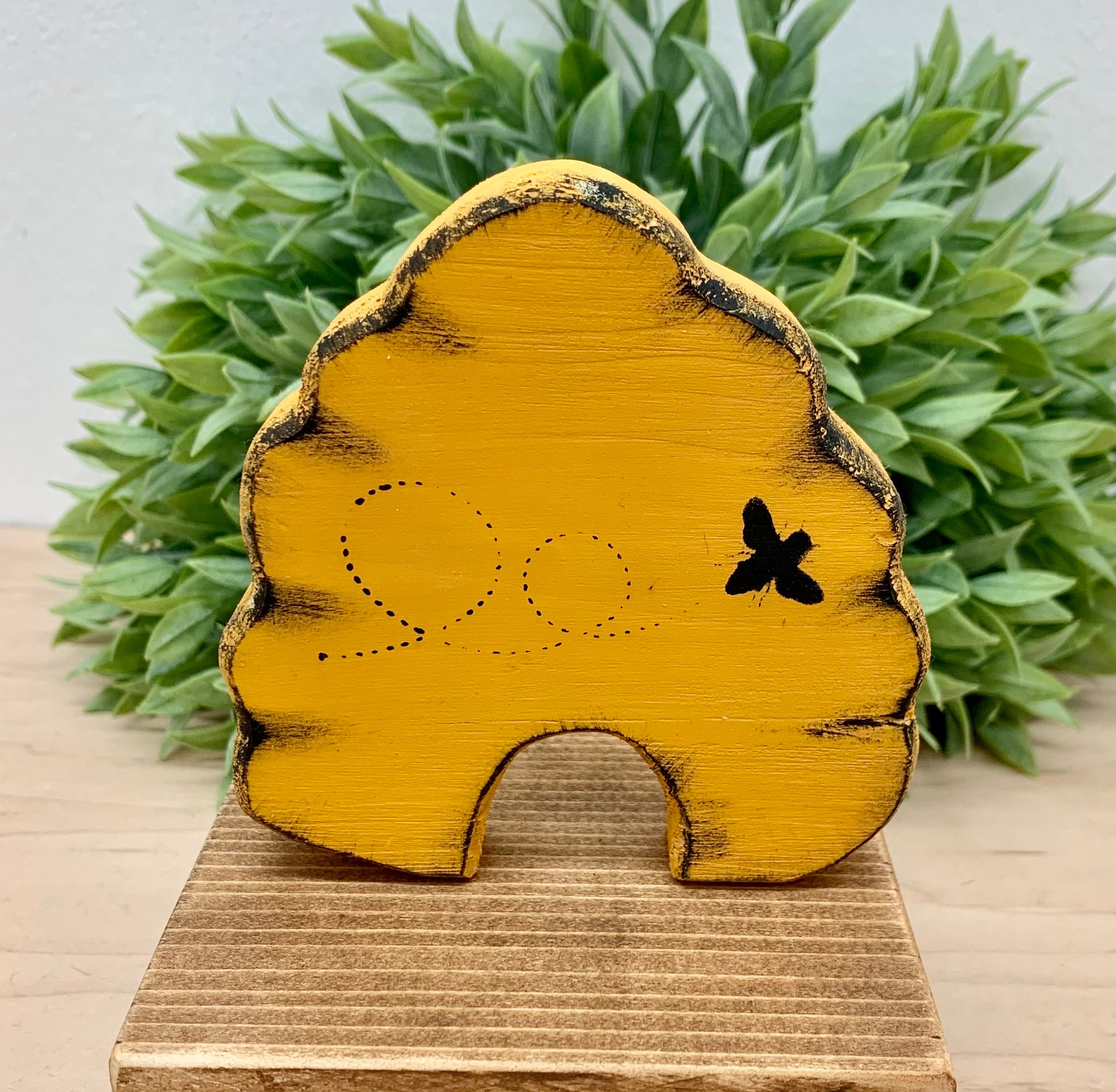 Honey Bee Tiered Tray Spring Tiered Tray Decor Bee Hive - Etsy Canada