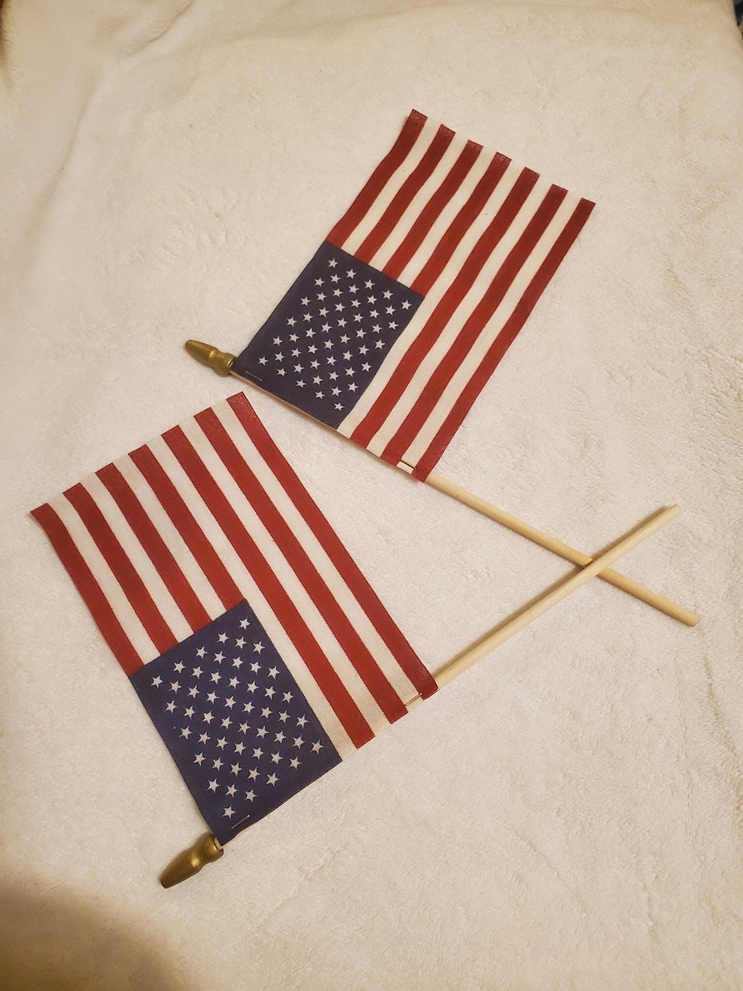 Set of 50 Mini American Flags, Hand Held American Flags on Sticks ...
