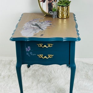 Blue French Provincial End Table Painted With Fusion Mineral Paint ...