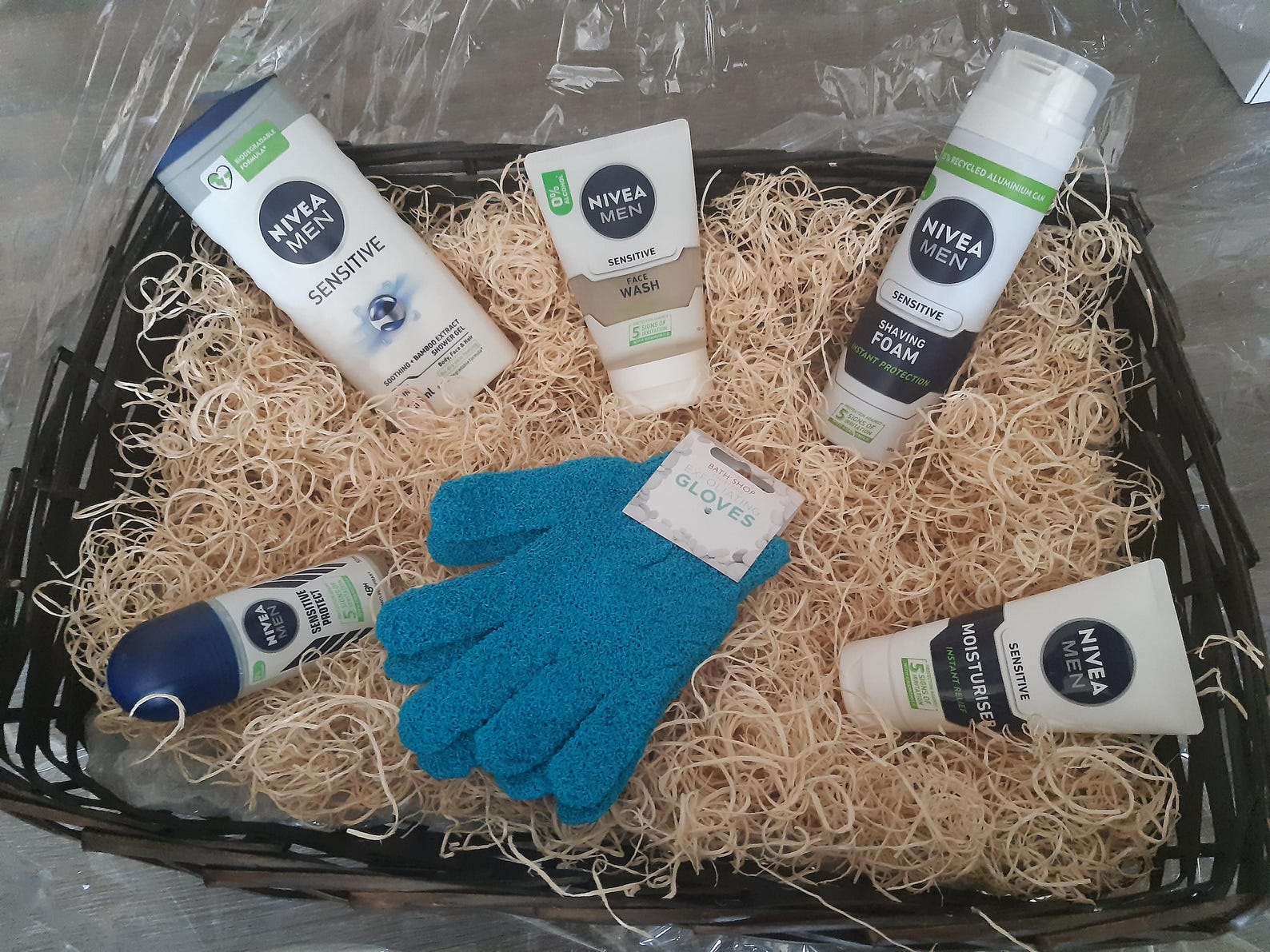 Nivea for Men, the Full Works, Luxury Toiletries Hamper for Him ...