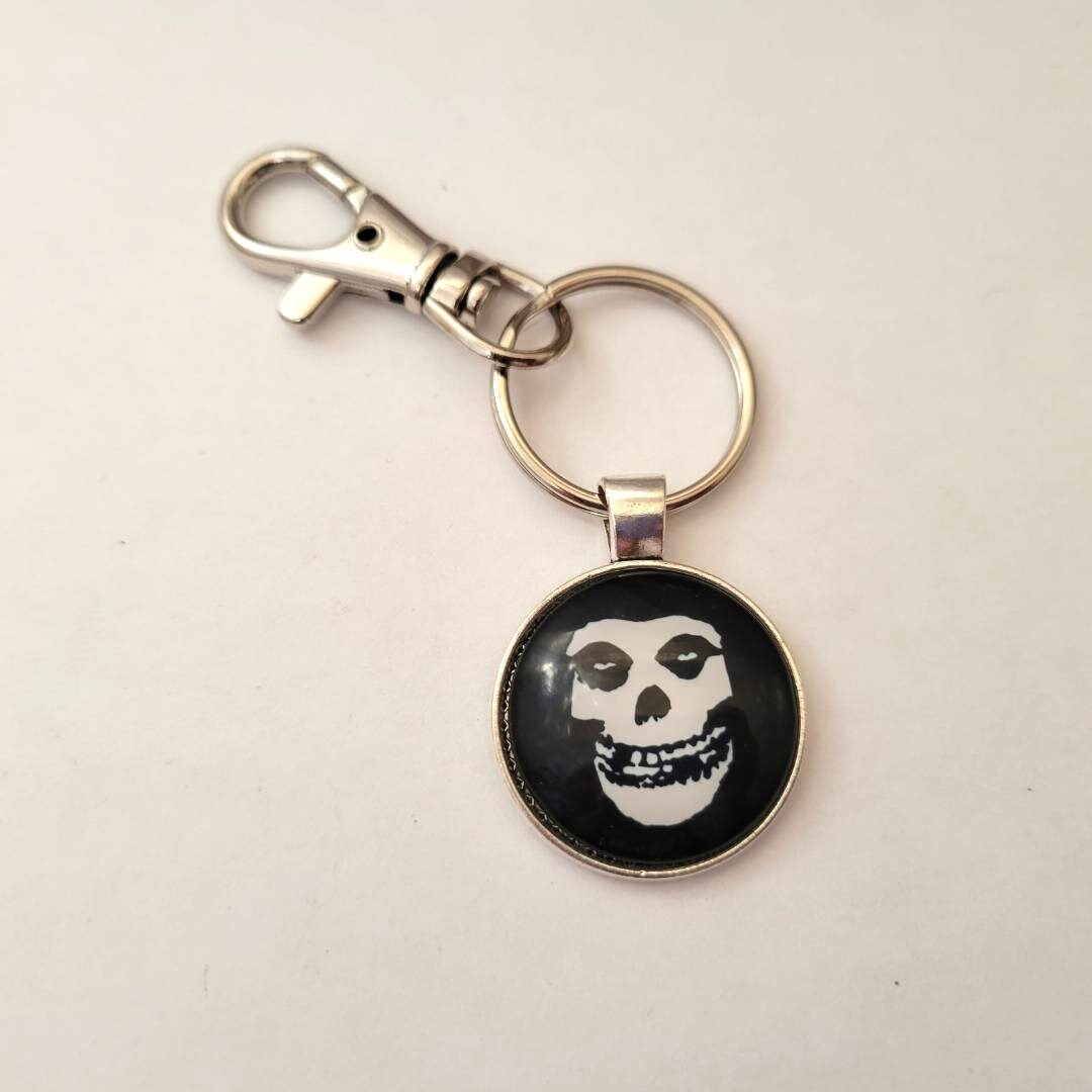Crimson Skull Misfits Keychain Keyring Clip - Etsy