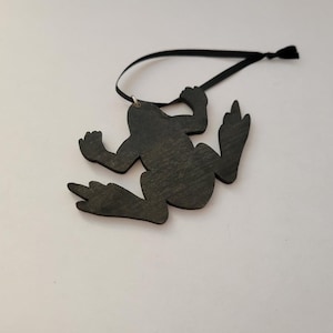 Woodcut Frog Skeleton Ornament - Etsy