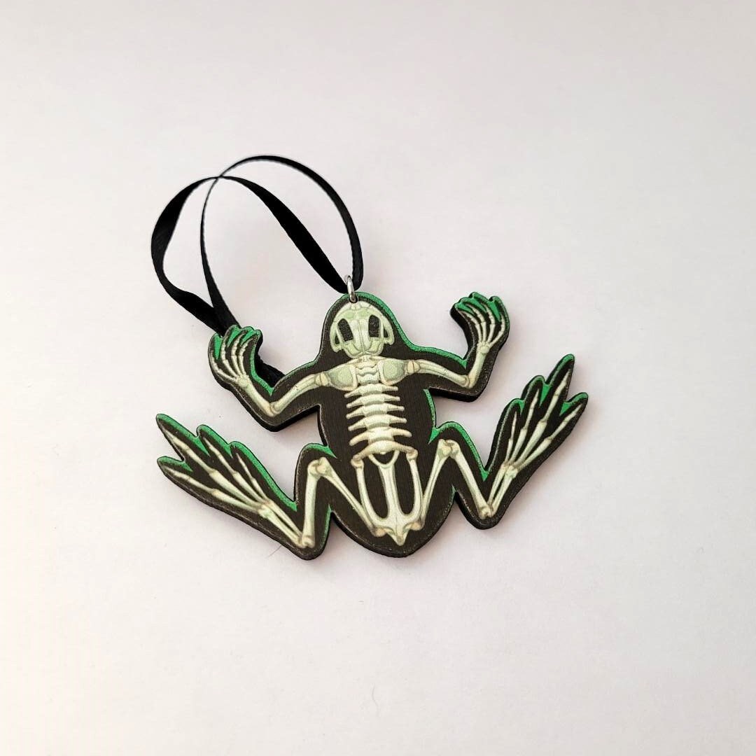 Woodcut Frog Skeleton Ornament - Etsy