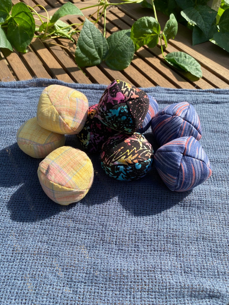 Set of 3 Colorful Batik/tie-dye Fabric Juggling Balls - Etsy