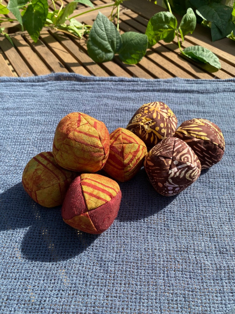 Set of 3 Colorful Batik/tie-dye Fabric Juggling Balls - Etsy