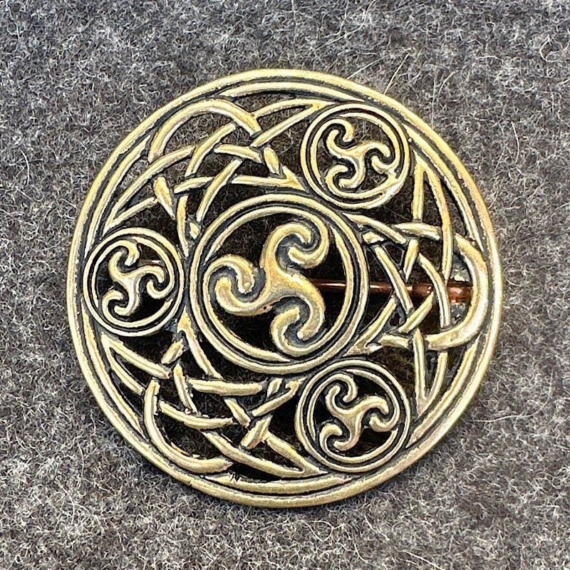 Celtic Brooch - Etsy