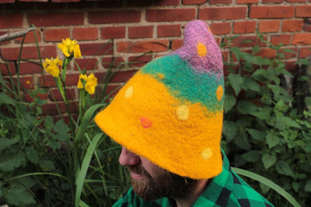 Magic Dotted Felt Hat in Yellow and Purple, Dotted Sauna Hat ...