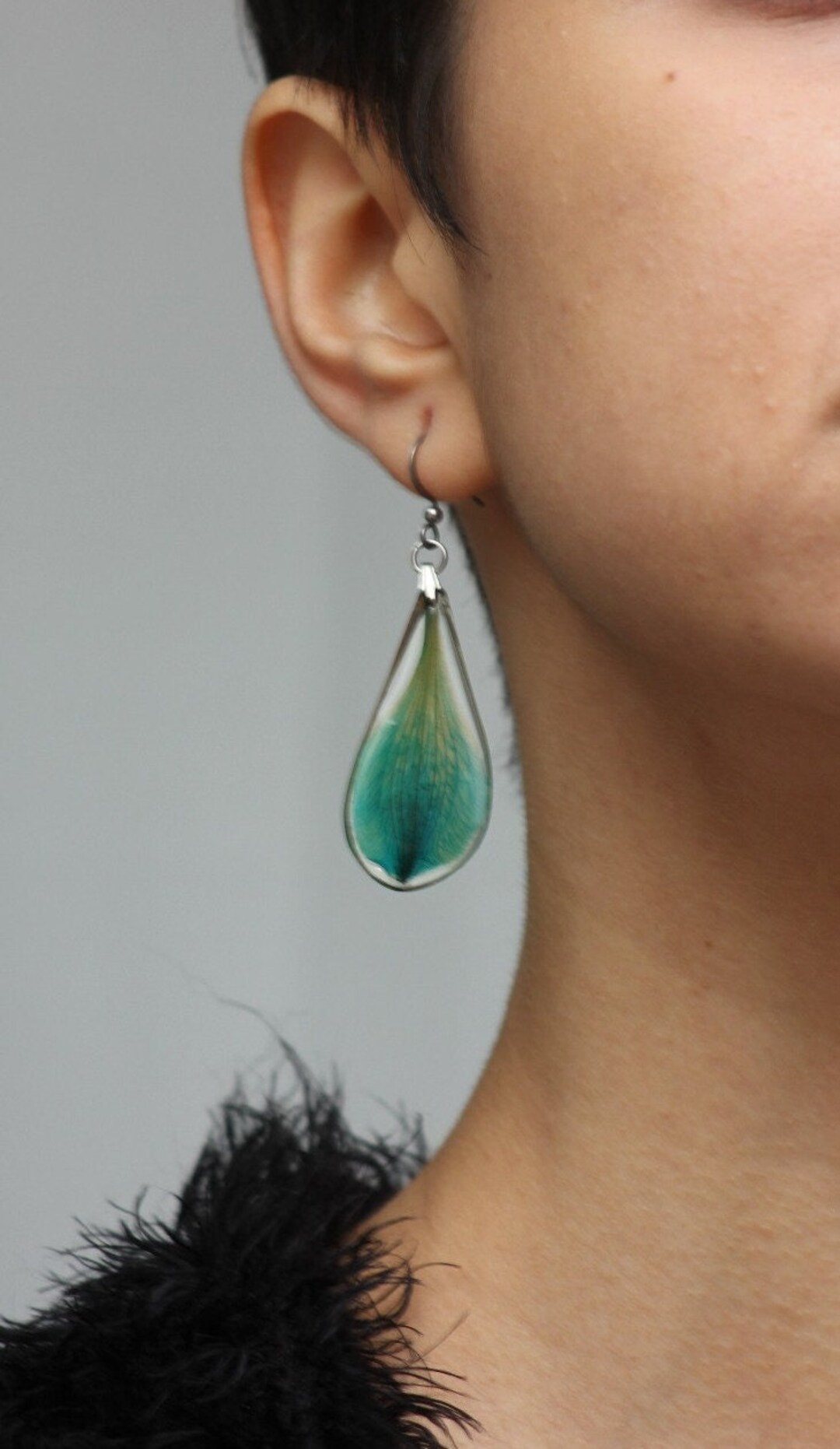 Real Flower Petals Covered in Resin Adorable Alstroemeria Petals ...