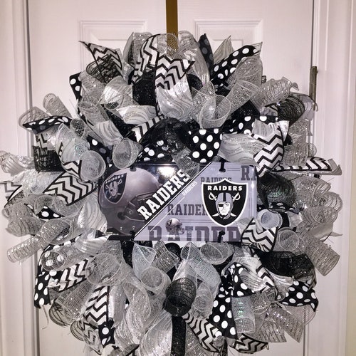 Raiders Wreath - Etsy