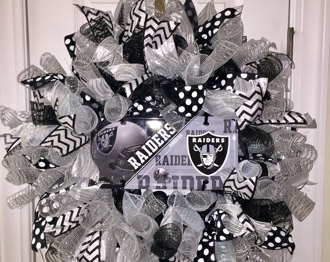 Raiders Football Wreath - Etsy