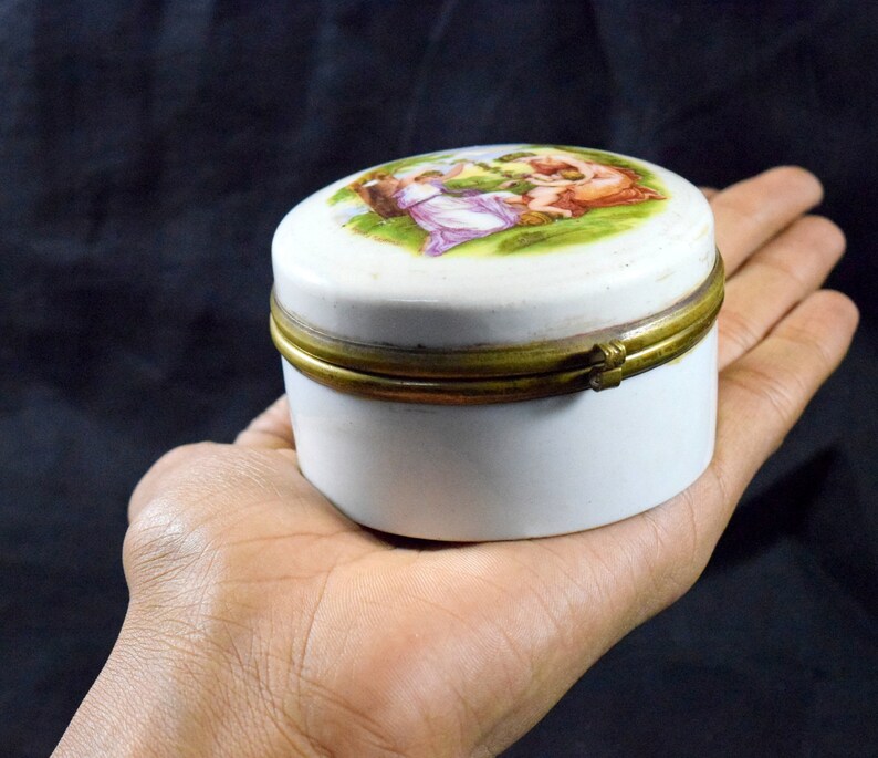 Vintage Victorian Small Trinket Box Collectible English - Etsy