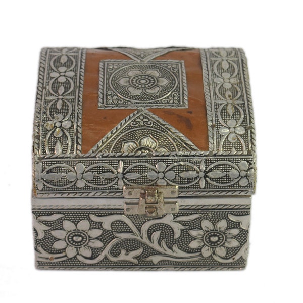 Traditional Jewelry Box - Etsy