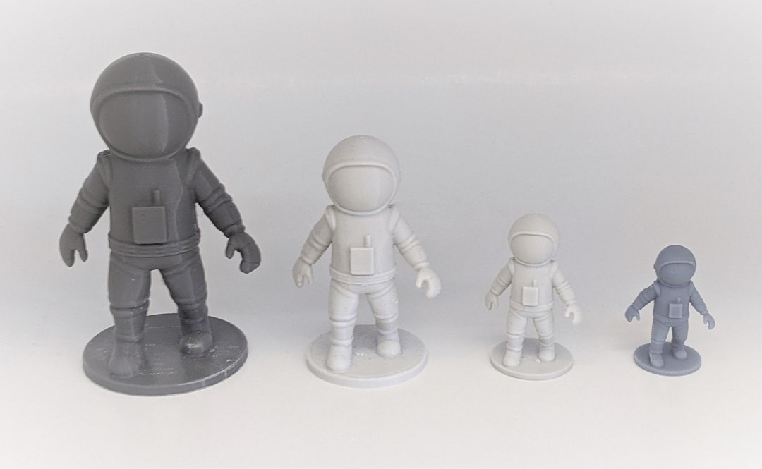 Neil the Astronaut - Figurine Miniature - First-player Token for ...