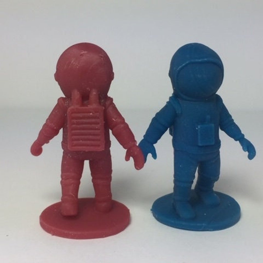 Tiny Neil the Astronaut - Figurine Miniature - First-player Token for ...
