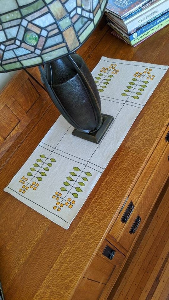 Kitchen & Dining Mission Style Table Runner with Primrose Flower ...