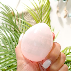 Uv-reactive Mangano Calcite Crystal Egg: Egg-cellent Addition to Your ...
