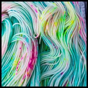POOL PARTY Hand Dyed Merino Yarn 100g. - Etsy
