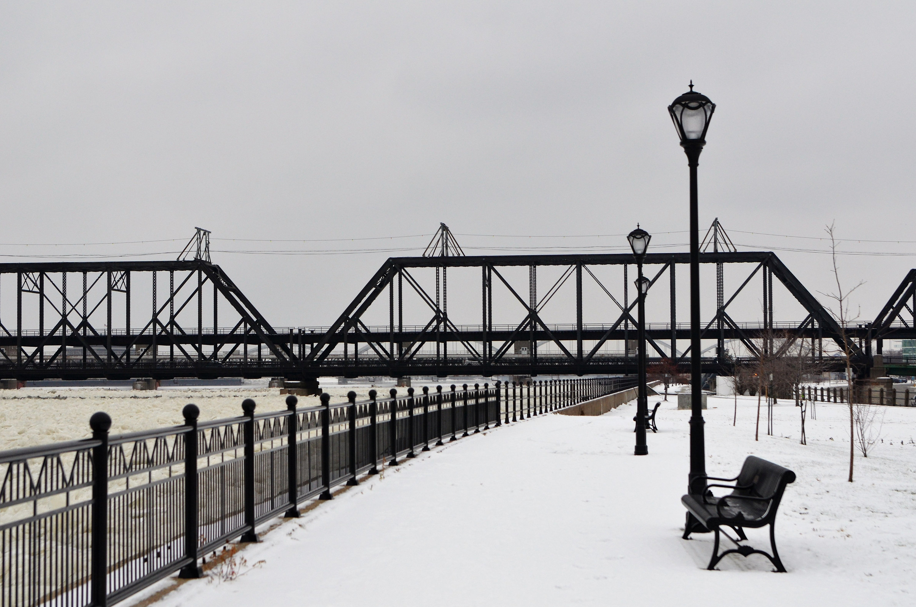 Government Bridge in Winter, Rock Island Arsenal, Mississippi River ...