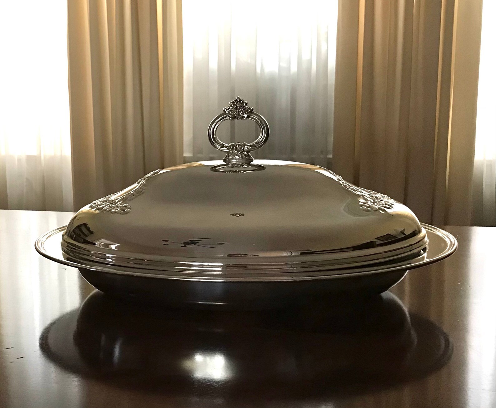 Vintage Oneida Castle Court Silverplate Holloware 16 Covered Casserole ...