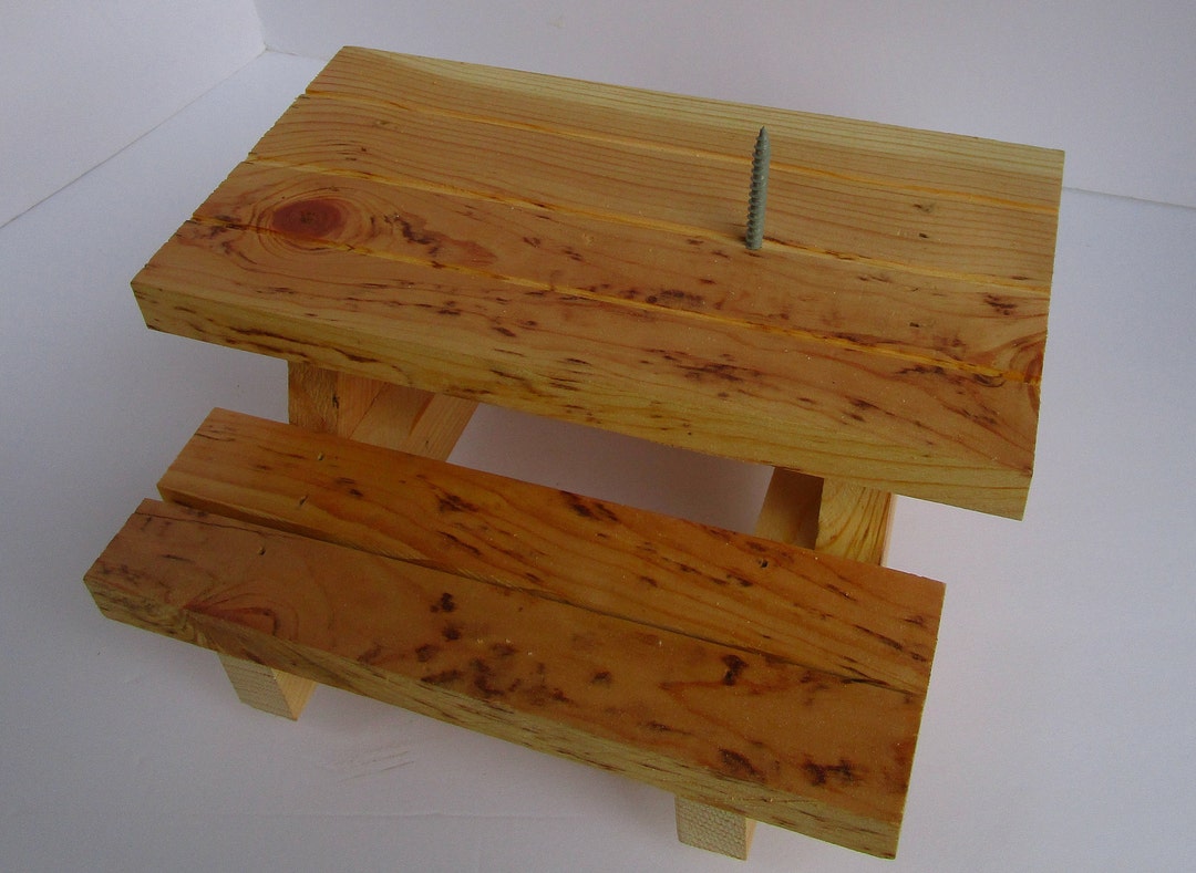 Wood Squirrel Picnic Table - Etsy