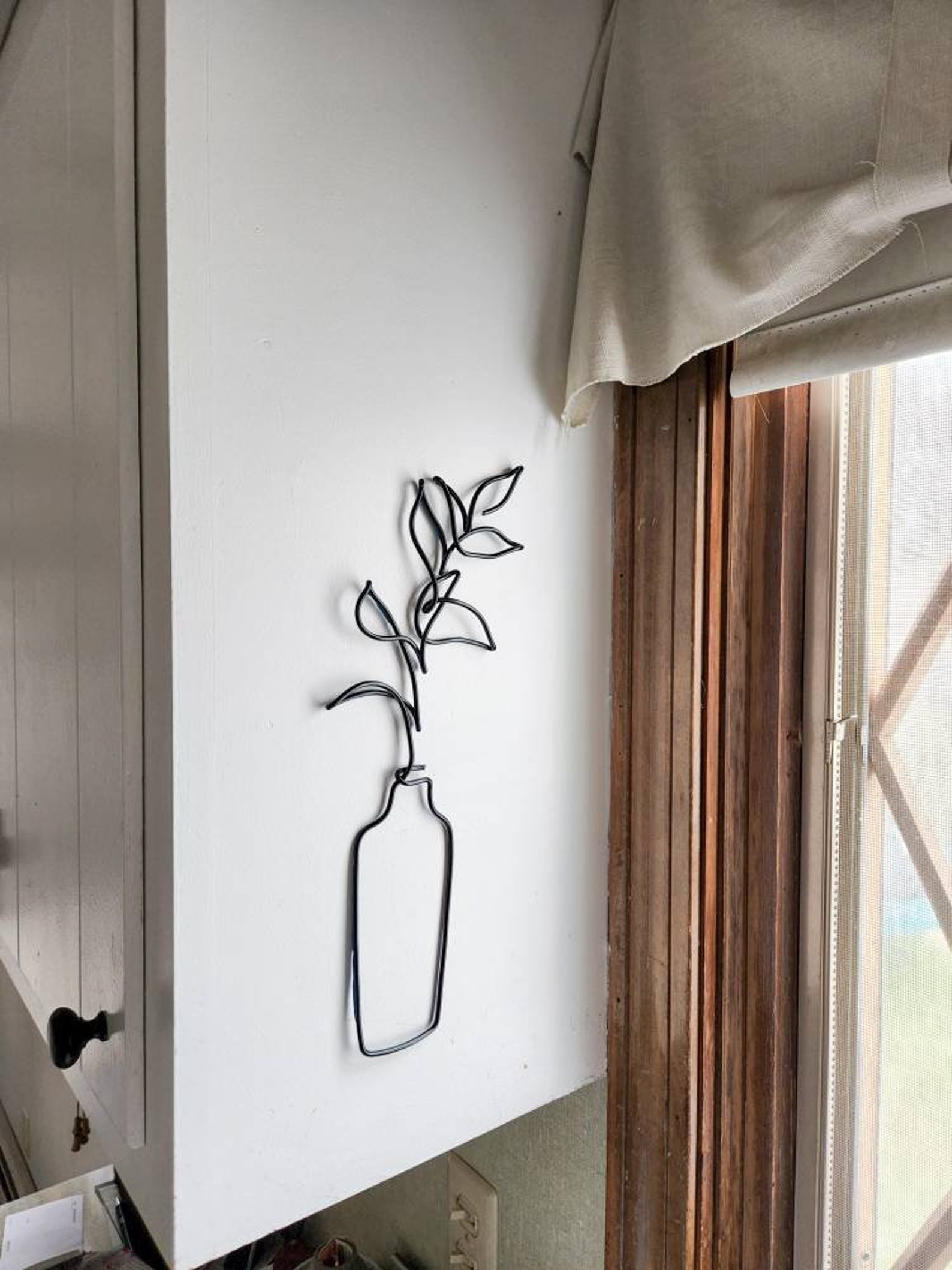 Wire Flowers in Vase Art - Handmade Wire Art | Metal Flowers, Botanical ...