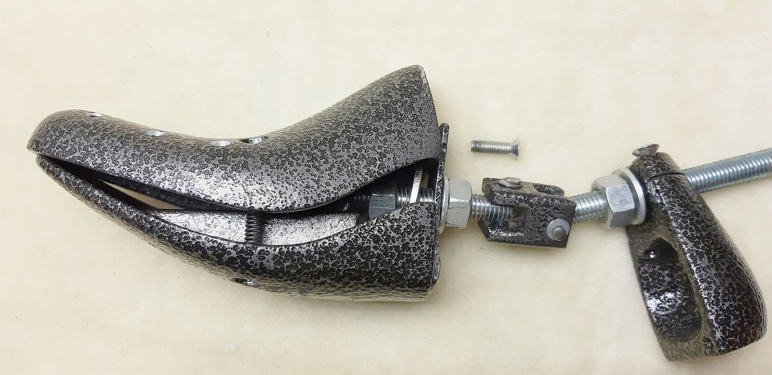 Boots Mens Shoe Stretcher , Metal One Way Shoe Stretcher , Cobbler Tool ...