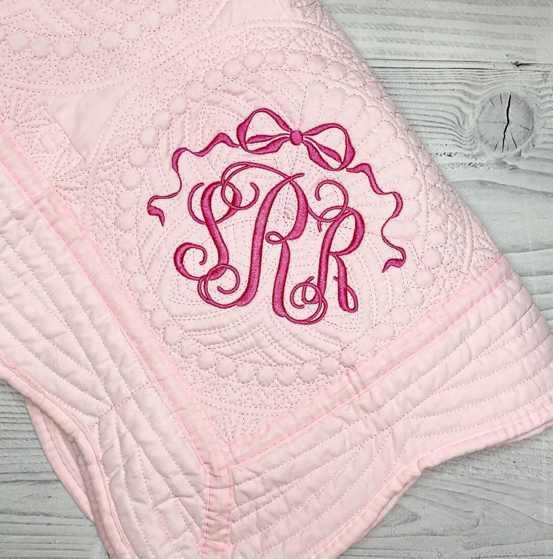 Girls Monogrammed Baby BlanketPersonalized Baby Quilt - Etsy.de