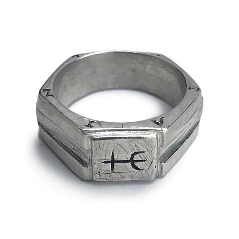 Sumerian Cross Ring Sumerian Jewelry Carved Ring Signet - Etsy