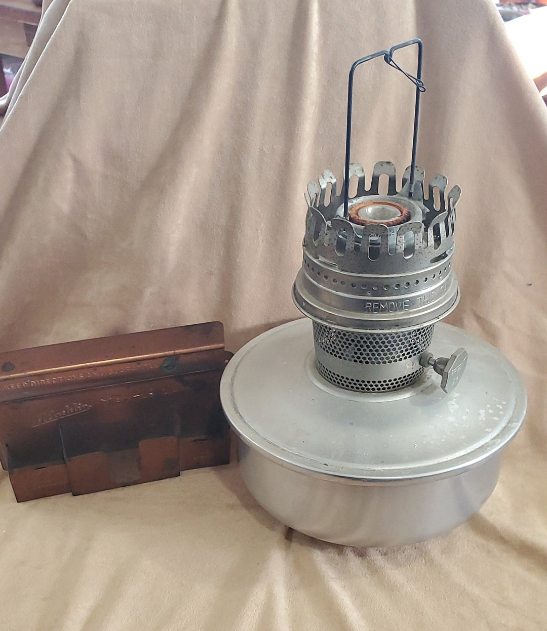 Vintage Aladdin #23 Lamp & Copper Matchbox Wallpocket - Etsy