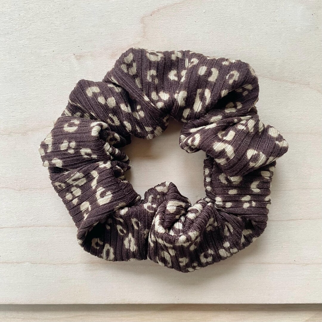 Cheetah Print Ribbed Hair Scrunchie / Leopard Ribbed Scrunchie ...