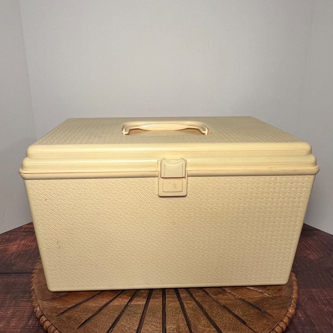 Vintage Wilson Wil-hold Sewing Box, Cream Plastic Sewing Box, Misc ...