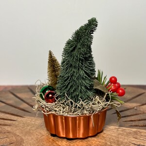 Vintage Santa Claus in Vintage Copper Mold, Vintage Inspired, Sisal ...