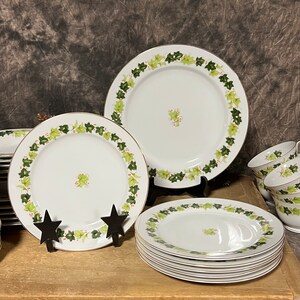 Vintage Aladdin Fine China Dinnerware Set, Aladdin May Fair Christmas ...
