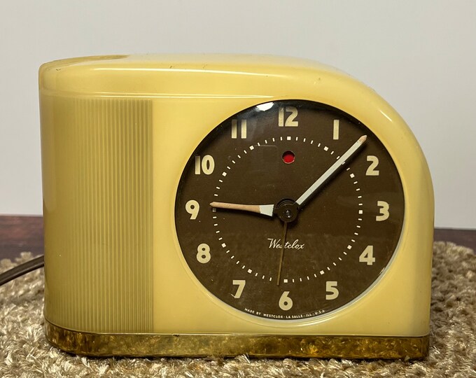 Vintage Westlox Moonbeam Alarm Clock, Streamline Design Bakelite ...