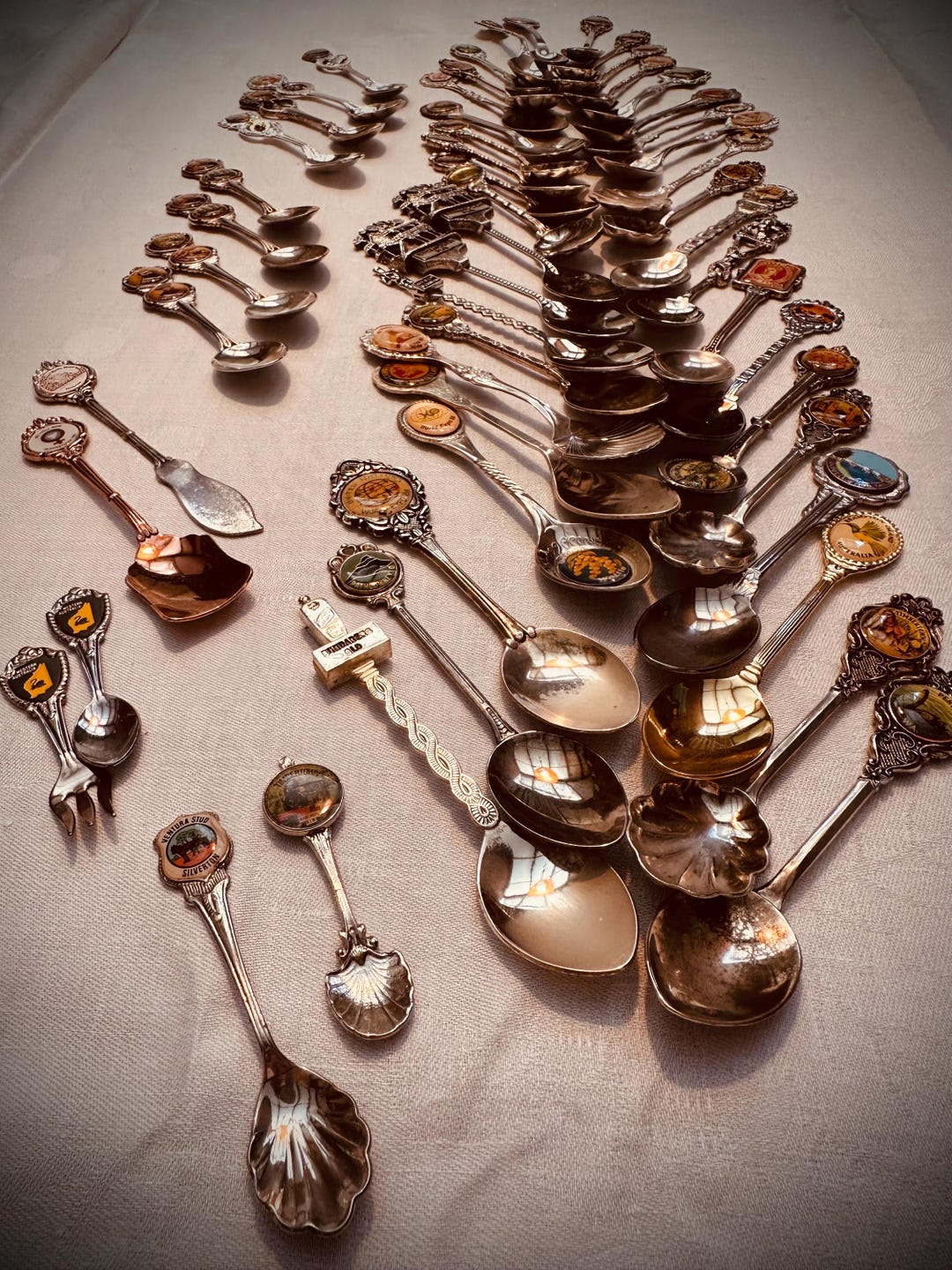 Australian Souvenir Spoons & Display Case - Etsy