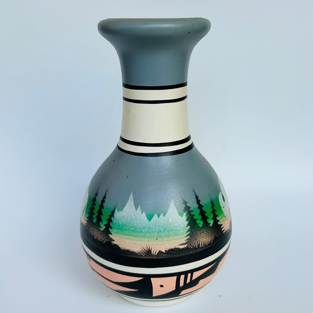 Hand Painted Buffalo Southwestern Desert Art Pottery Vase Signed 6.5 ...