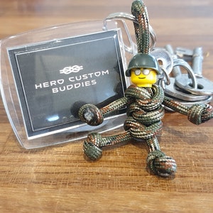 Custom Army Soldier Paratrooper Military Armed Forces Paracord Keychain ...