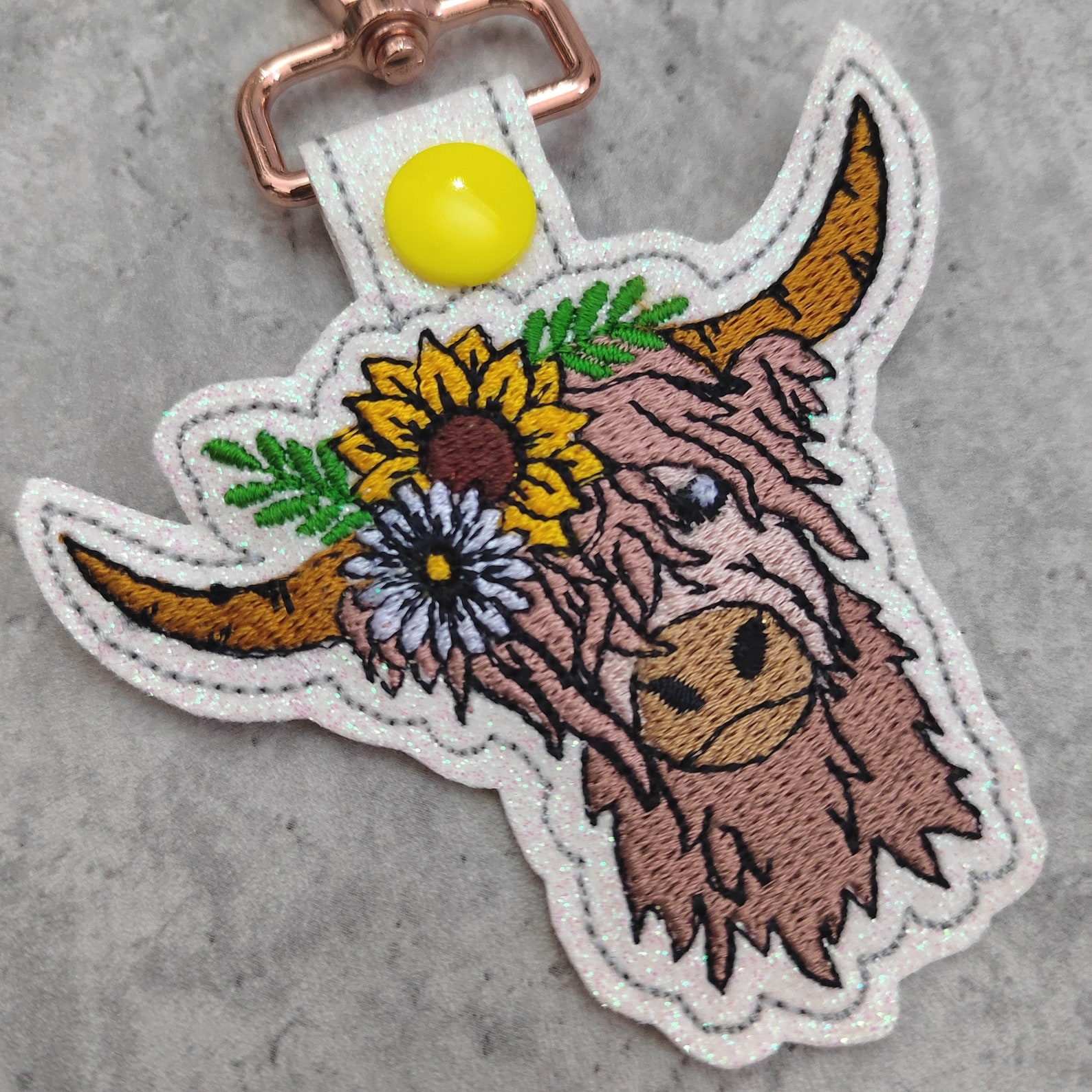 Highland Cow Embroidery Designs, ITH Snap Tab Keychain Highland Cow ...