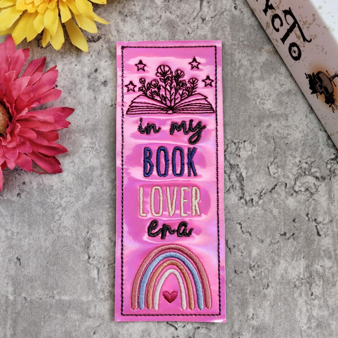 Book Lover ITH Bookmark Embroidery Design, Book Lover Bookmark ...