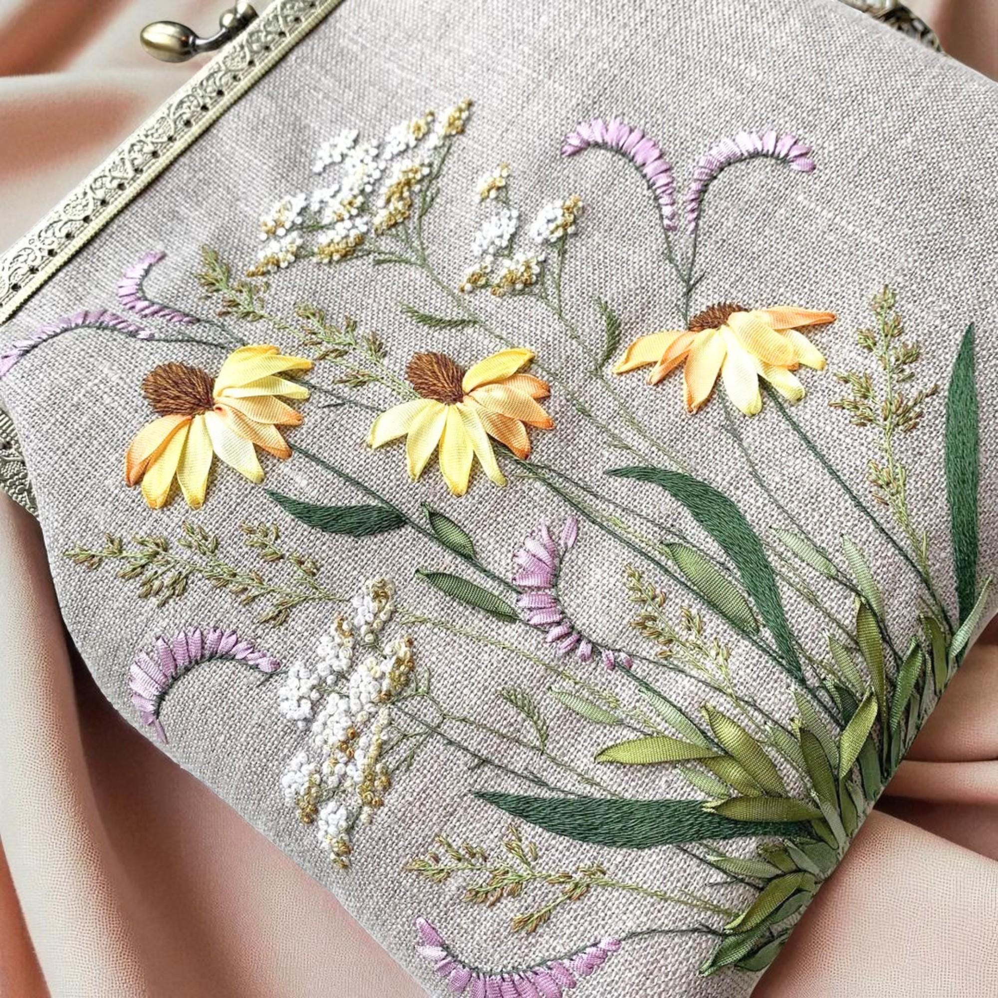Floral Embroidery Linen Handbag – Yellow Daisy Kiss Lock Purse, Elegant ...