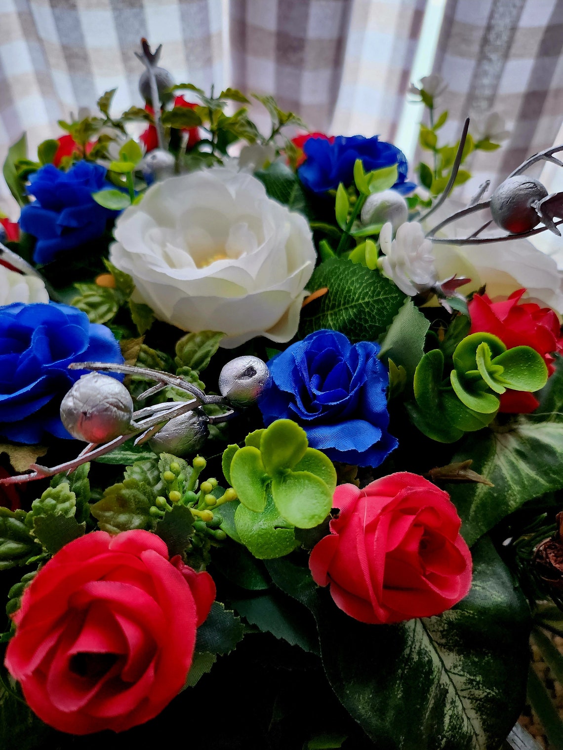 Cemetery Patriotic Arrangement Memorial Patriotic Arrangement Cemetery ...