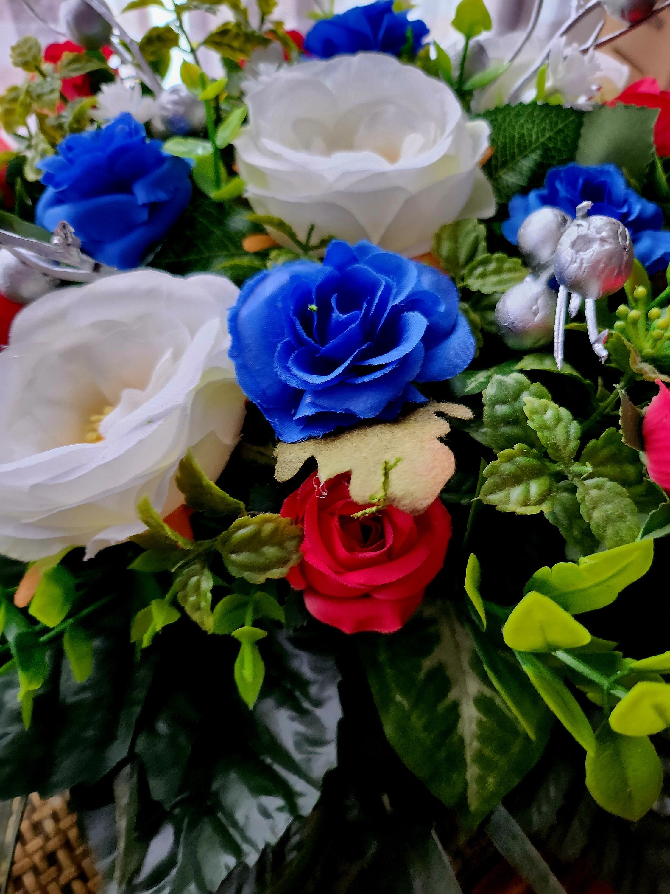 Cemetery Patriotic Arrangement Memorial Patriotic Arrangement Cemetery ...