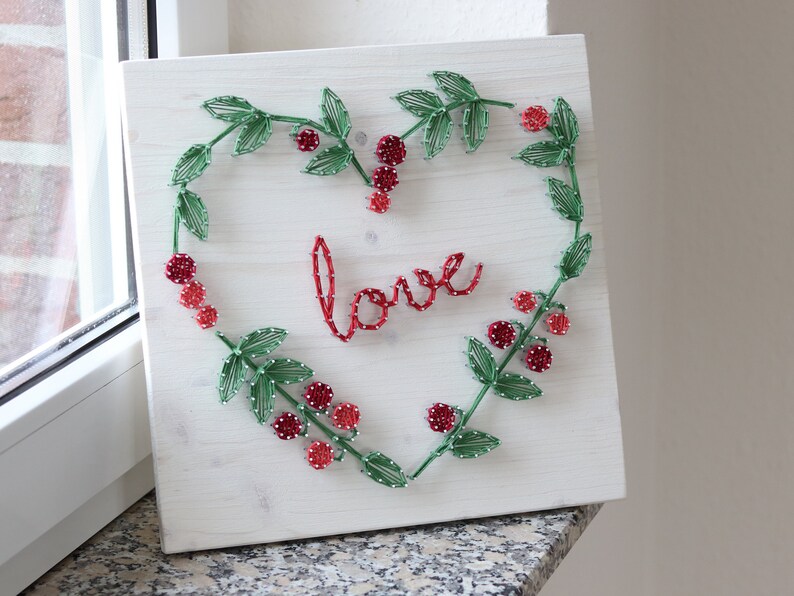 String Art, Stringart, Fadenbild, Herz Love Blumenkranz, Wanddeko ...