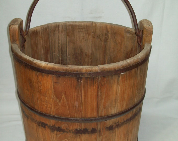 Primitive 1800's Wooden Well Bucket With Iron Banding - Etsy